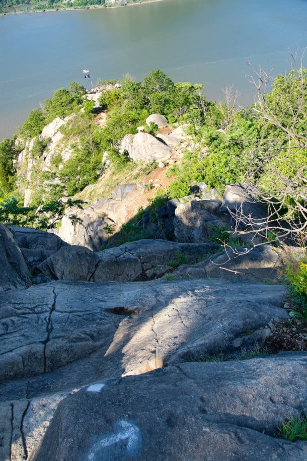 The SCENIC Breakneck Ridge Hike of the Hudson Valley | Guide + Map