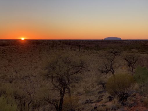 The Uluru Base Walk | COMPLETE Guide to Walk Around Uluru