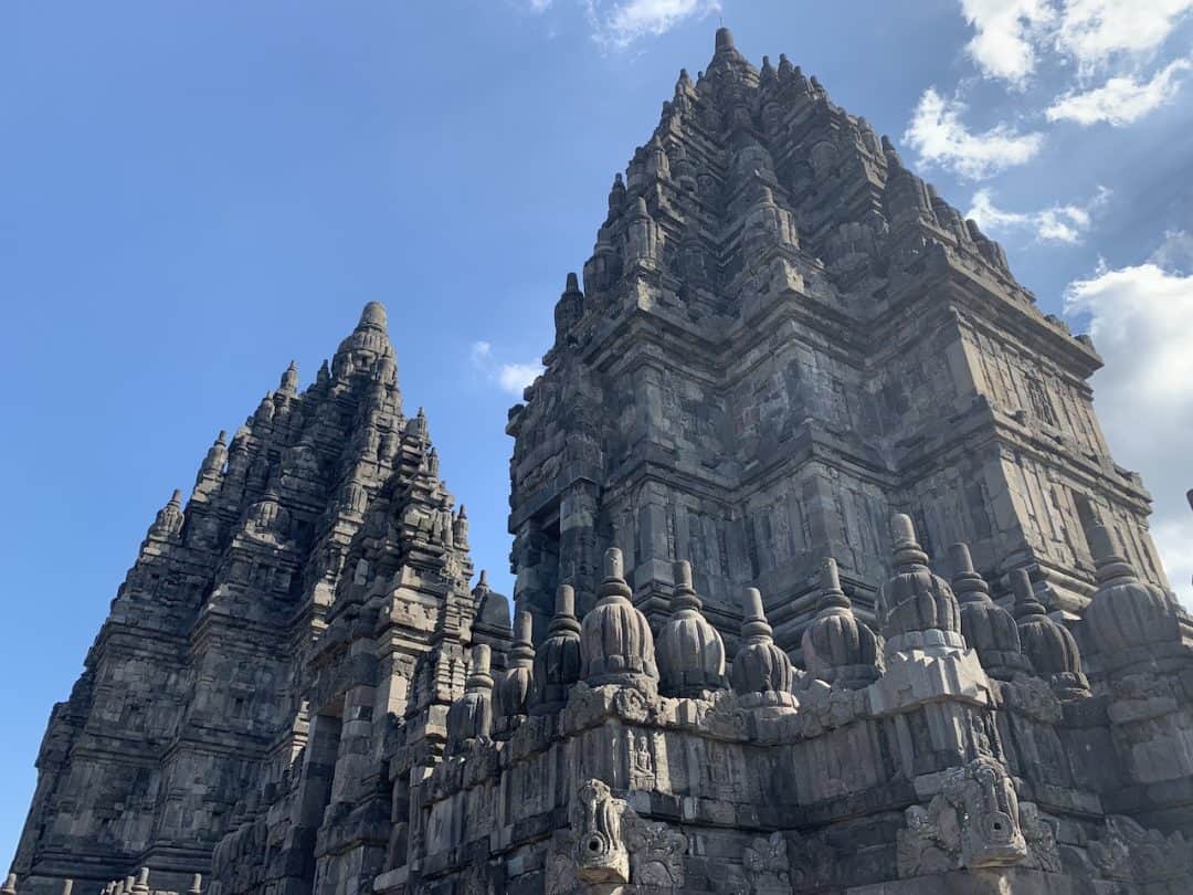 A 1 Week Backpacking Java Itinerary | Temples, Volcanos & Waterfalls