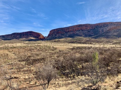 An IDEAL WEST MACDONNELL RANGES Itinerary | Map & Things To Do