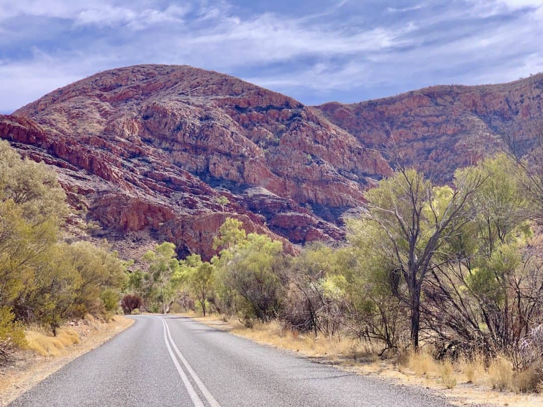 An IDEAL WEST MACDONNELL RANGES Itinerary | Map & Things To Do
