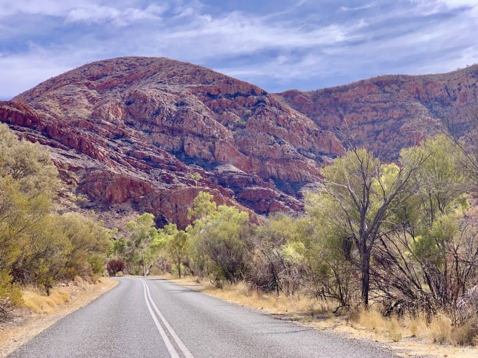 An IDEAL WEST MACDONNELL RANGES Itinerary | Map & Things To Do