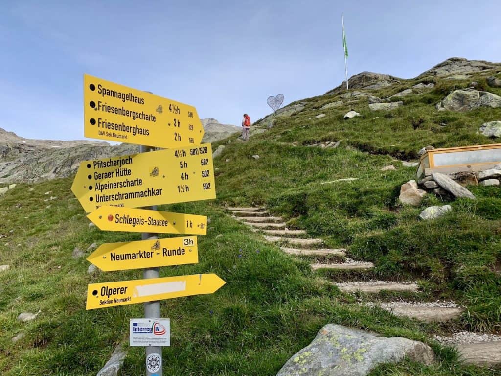 The Olpererhütte Hike & Schlegeis Bridge Guide | Austria Zillertal Alps
