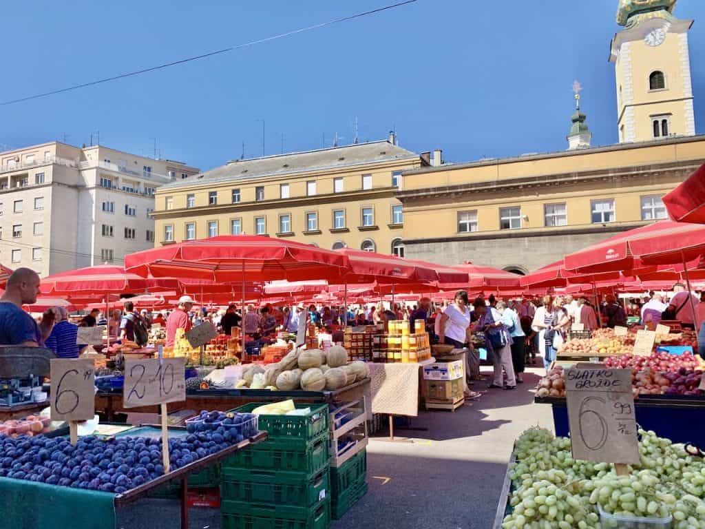 A BEAUTIFUL One Day in Zagreb | A Zagreb Itinerary | Map & Attractions