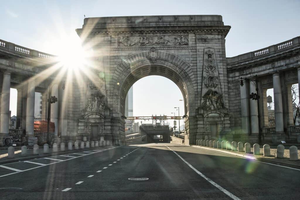 Walking the Manhattan Bridge Pedestrian Path – Helpful Guide & Map