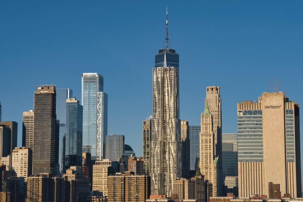 Walking the Manhattan Bridge Pedestrian Path – Helpful Guide & Map