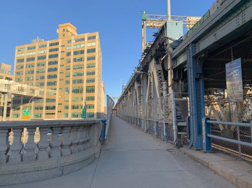 Walking the Manhattan Bridge Pedestrian Path – Helpful Guide & Map