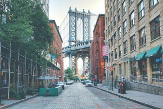 Visiting the Manhattan Bridge View Spot in Dumbo | Photo Location & Tips