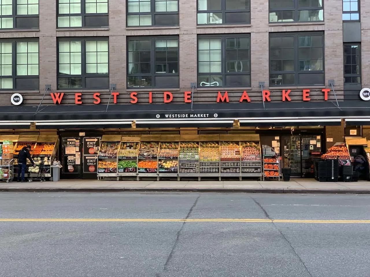 Supermarket Outside