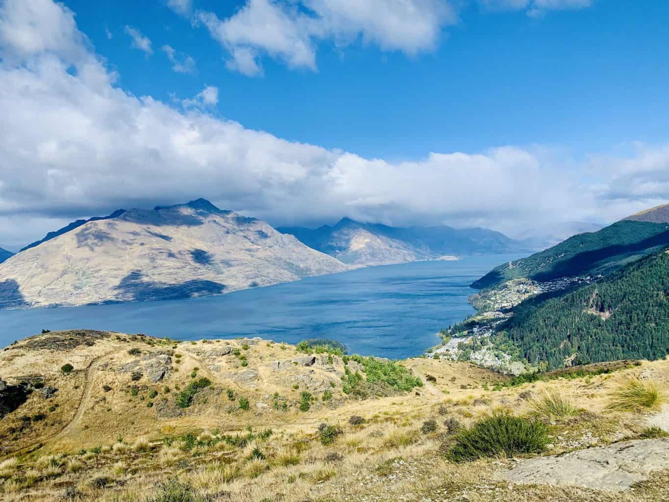 The Gorgeous Queenstown Hill Walk | Hiking Queenstown Hill Summit