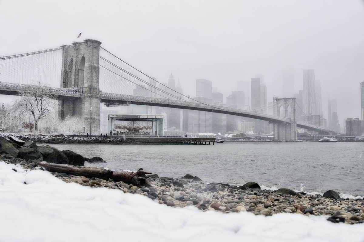 The Brooklyn Bridge in Winter | Brooklyn Bridge Snow Photos