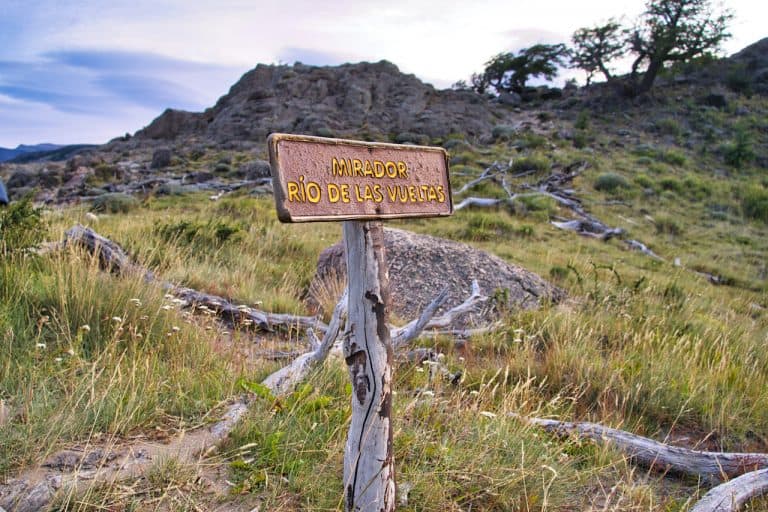 A Laguna de Los Tres & Fitz Roy Hike Guide (Sendero al Fitz Roy)