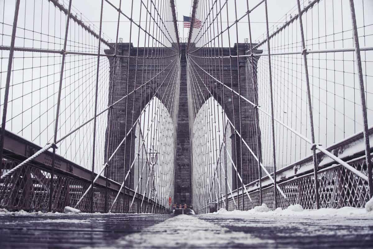 The Brooklyn Bridge in Winter | Brooklyn Bridge Snow Photos