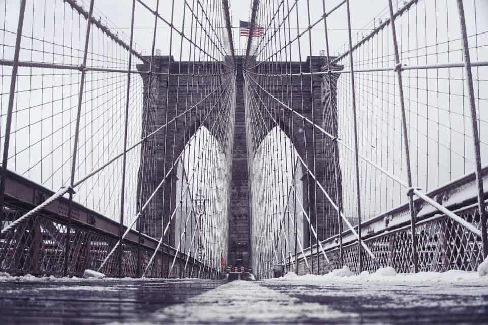 The Brooklyn Bridge in Winter | Brooklyn Bridge Snow Photos