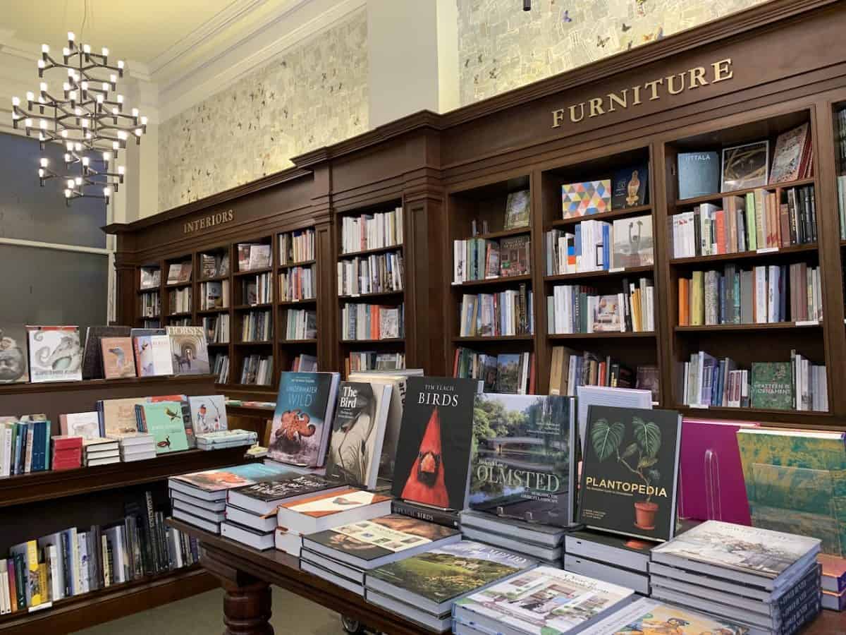 16 LOVELY Bookstores in Manhattan to Visit | Best NYC Bookstores