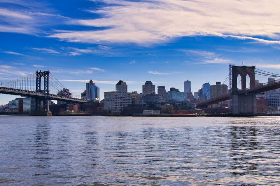 Where to Find the BEST Views of the Brooklyn Bridge (by a Local!)