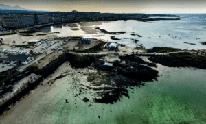 The Beautiful Hamdeok Beach of Jeju Island (Complete Guide)