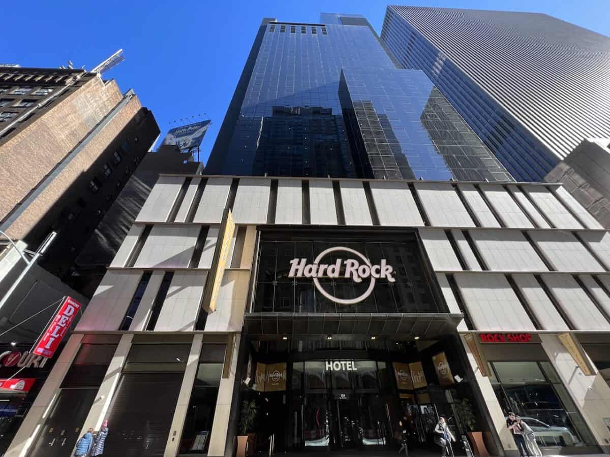 The 12 BEST Hotels in Times Square with a View (Where to Stay)