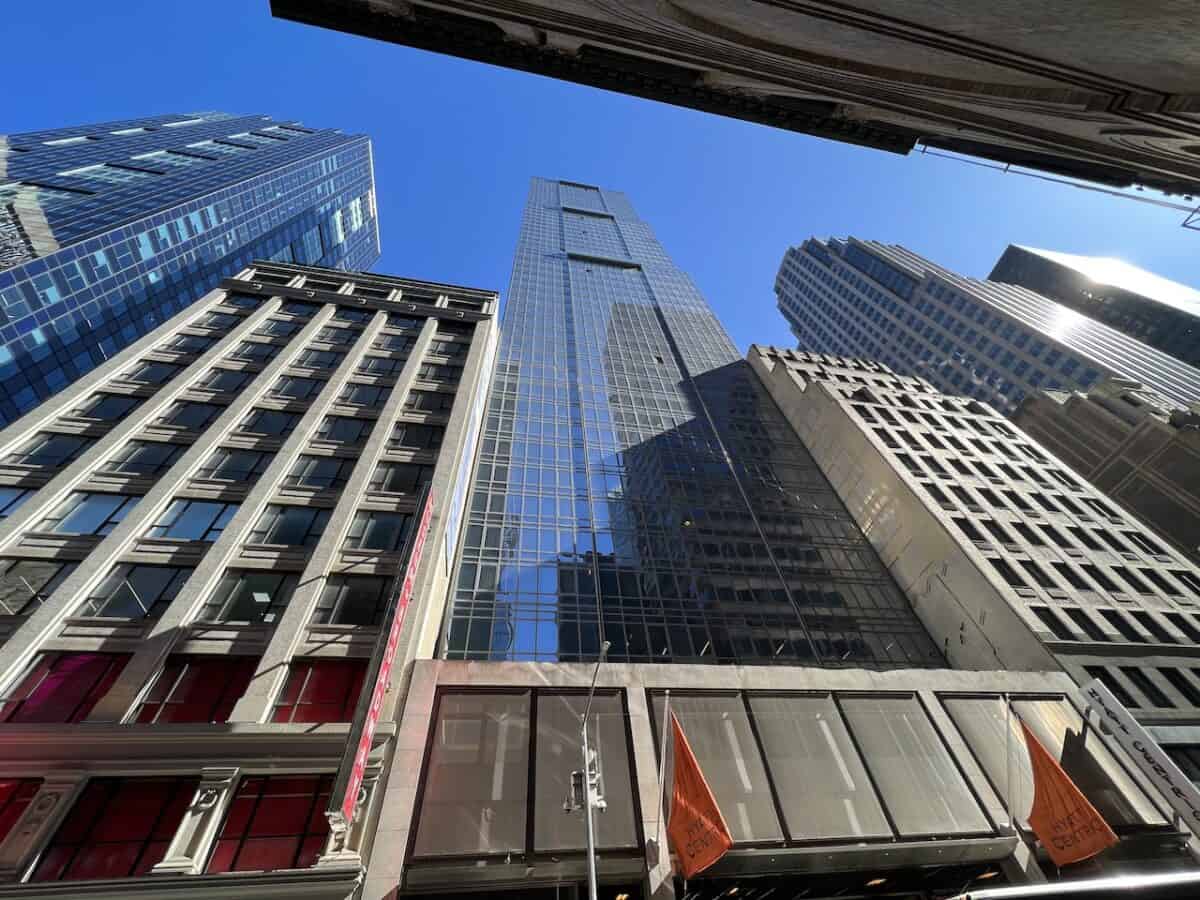 The 12 BEST Hotels in Times Square with a View (Where to Stay)