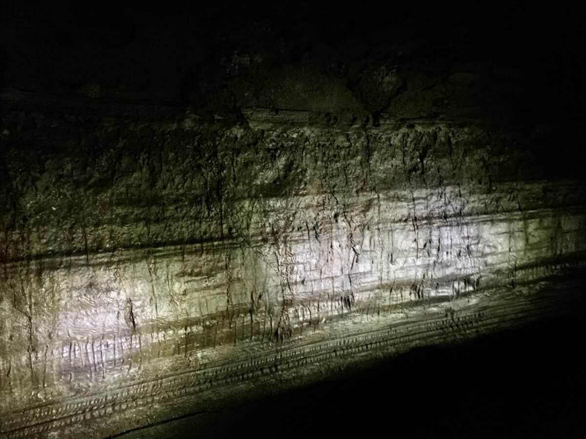 Exploring Manjanggul Cave | Jeju Island Lava Tube Complete Guide