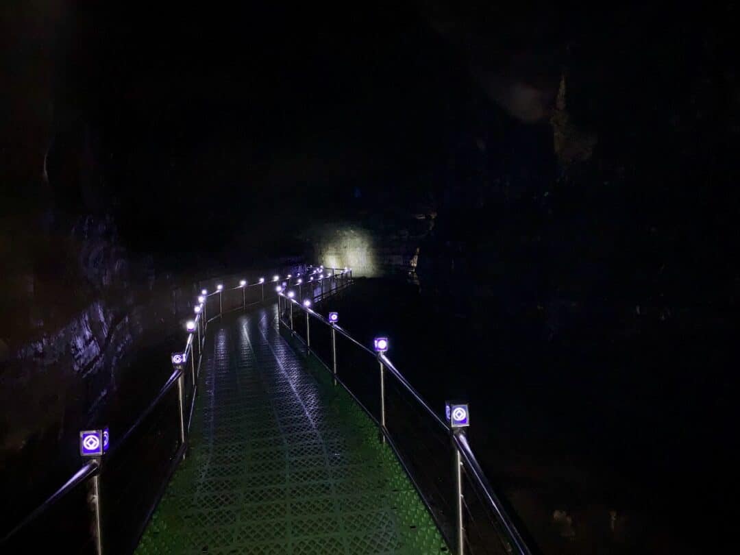 Exploring Manjanggul Cave | Jeju Island Lava Tube Complete Guide