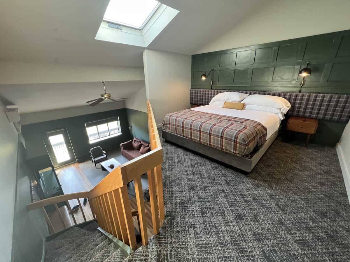 Kaaterskill Falls Complete Guide (Hike, Views, Map & More!)