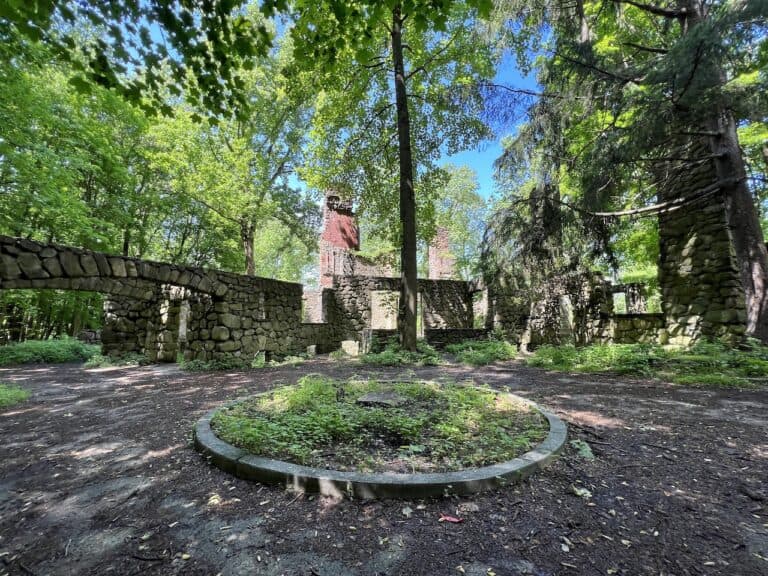 Hiking the Cornish Estate Trail of the Hudson Valley (Cold Spring, NY)