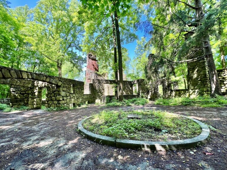 Hiking the Cornish Estate Trail of the Hudson Valley (Cold Spring, NY)