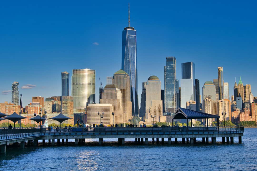 Jersey City Waterfront Walkway (Views of NYC from NJ)